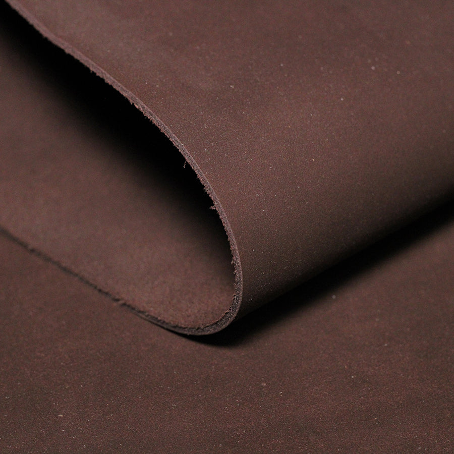 Cuero Premium: Inspira tu Estilo en Nuestra Tienda Online